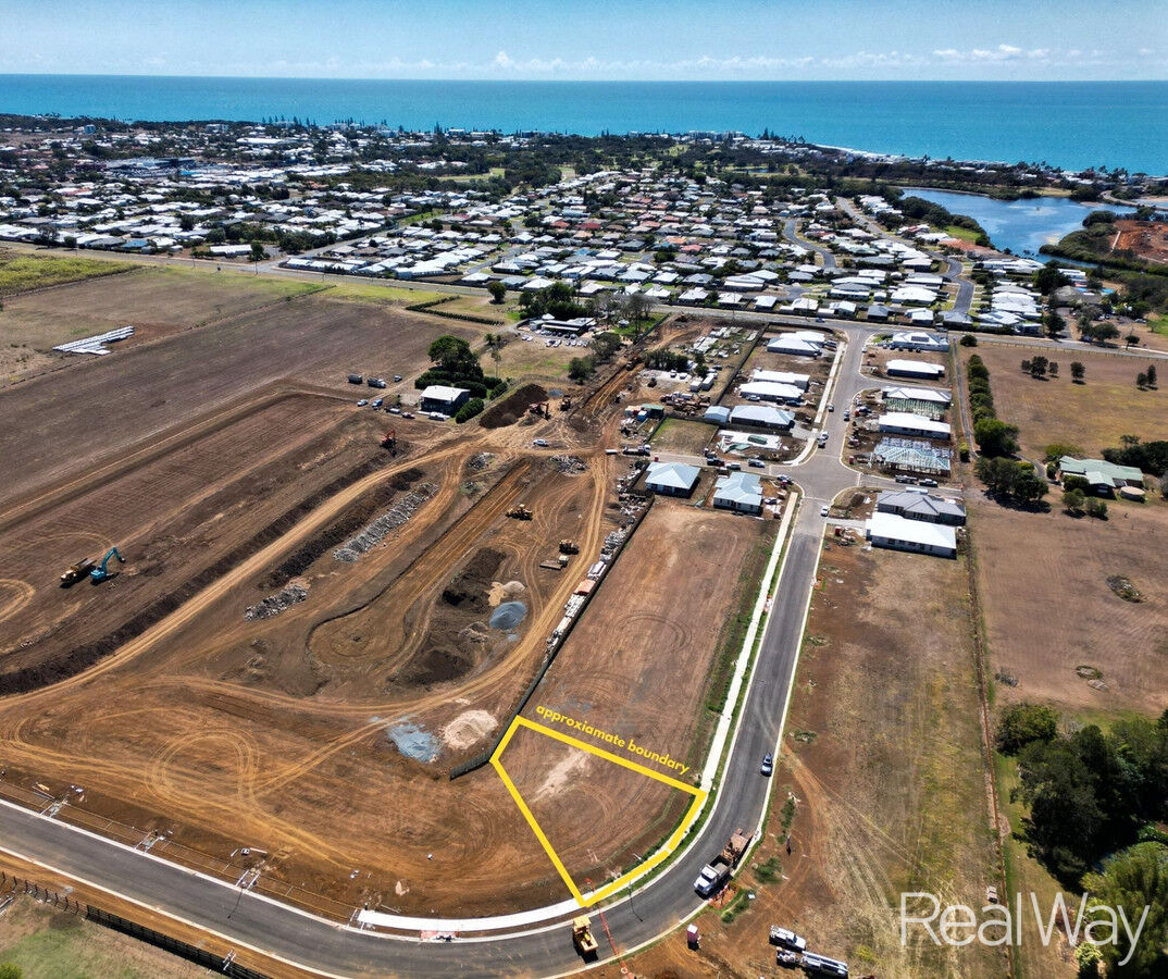 739 sqm Coastal Block minutes to the Ocean - RealWay Australia