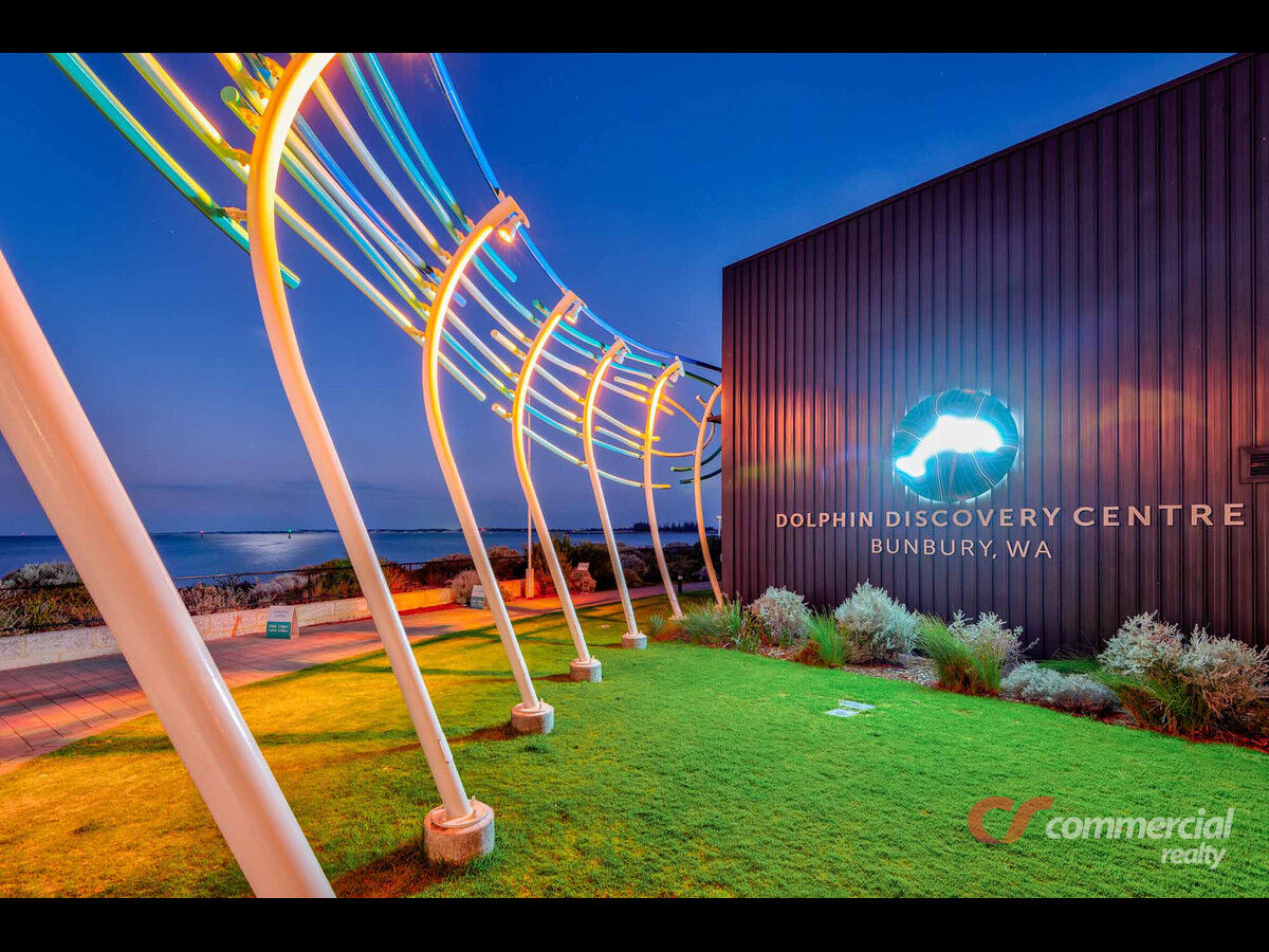 | Dolphin Discovery Centre, Bunbury