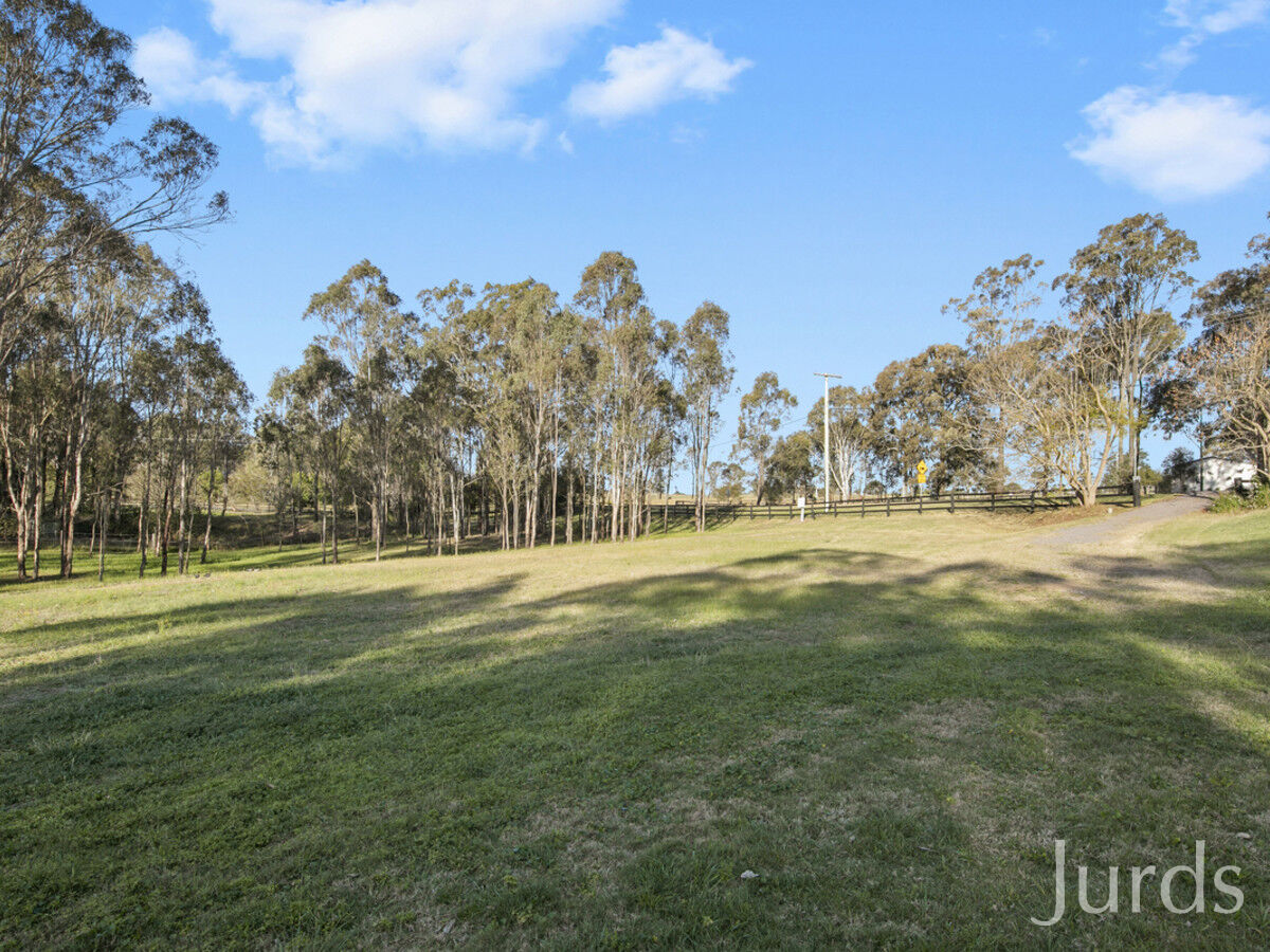 A RARE GEM IN HANWOOD ESTATE - Jurds Real Estate