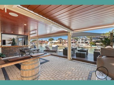 SOLD BY RENEE HARDMAN SAUVAGE PROPERTIES - Sauvage Properties