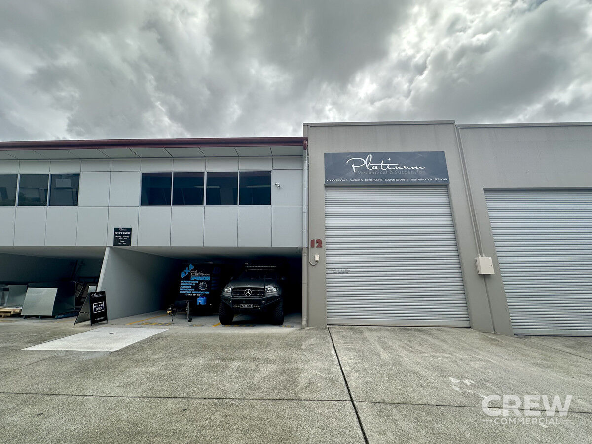 Air-Conditioned Factory - Three Phase Power - 5 x Car Spaces - Crew ...