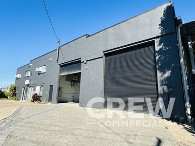 900sqm Warehouse with Dual Roller Doors - Crew Commercial