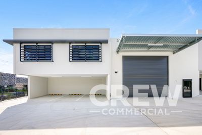 Brand New Front Unit With 6 Car Spaces - Crew Commercial