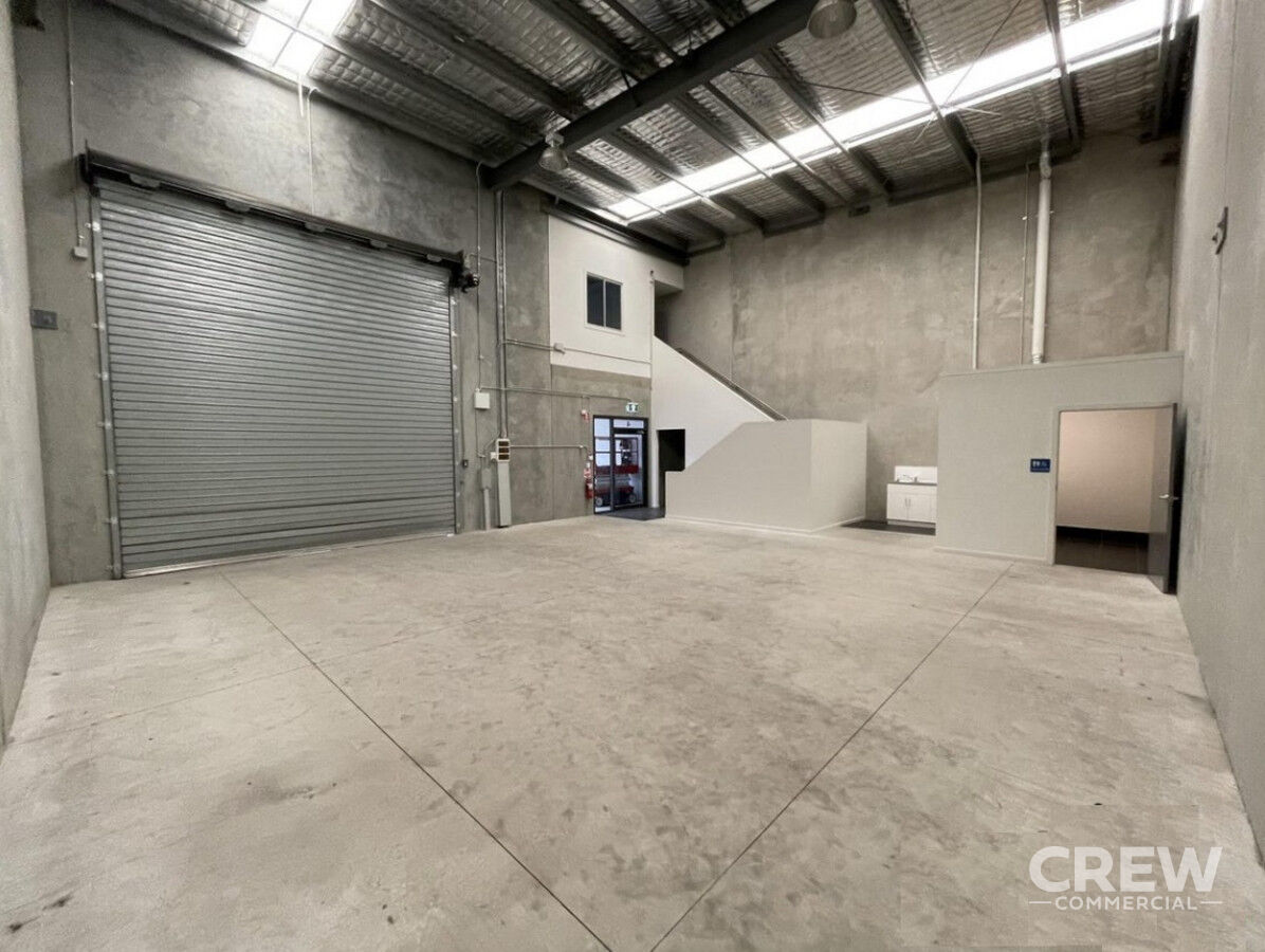 Entry Level Strata Unit - Crew Commercial