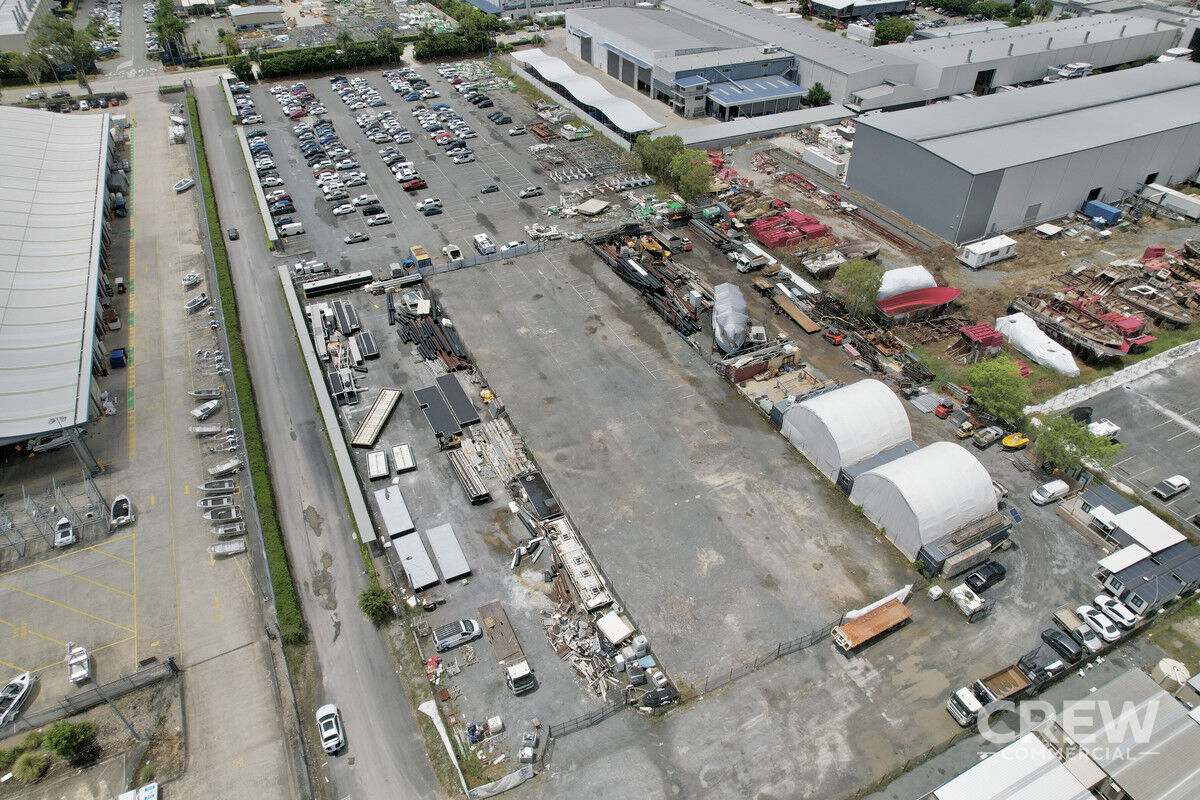 3,089sqm Secure Hardstand - Crew Commercial