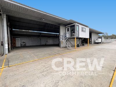 Unbeatable Value - Versatile Hardstand With Warehouses - Crew Commercial
