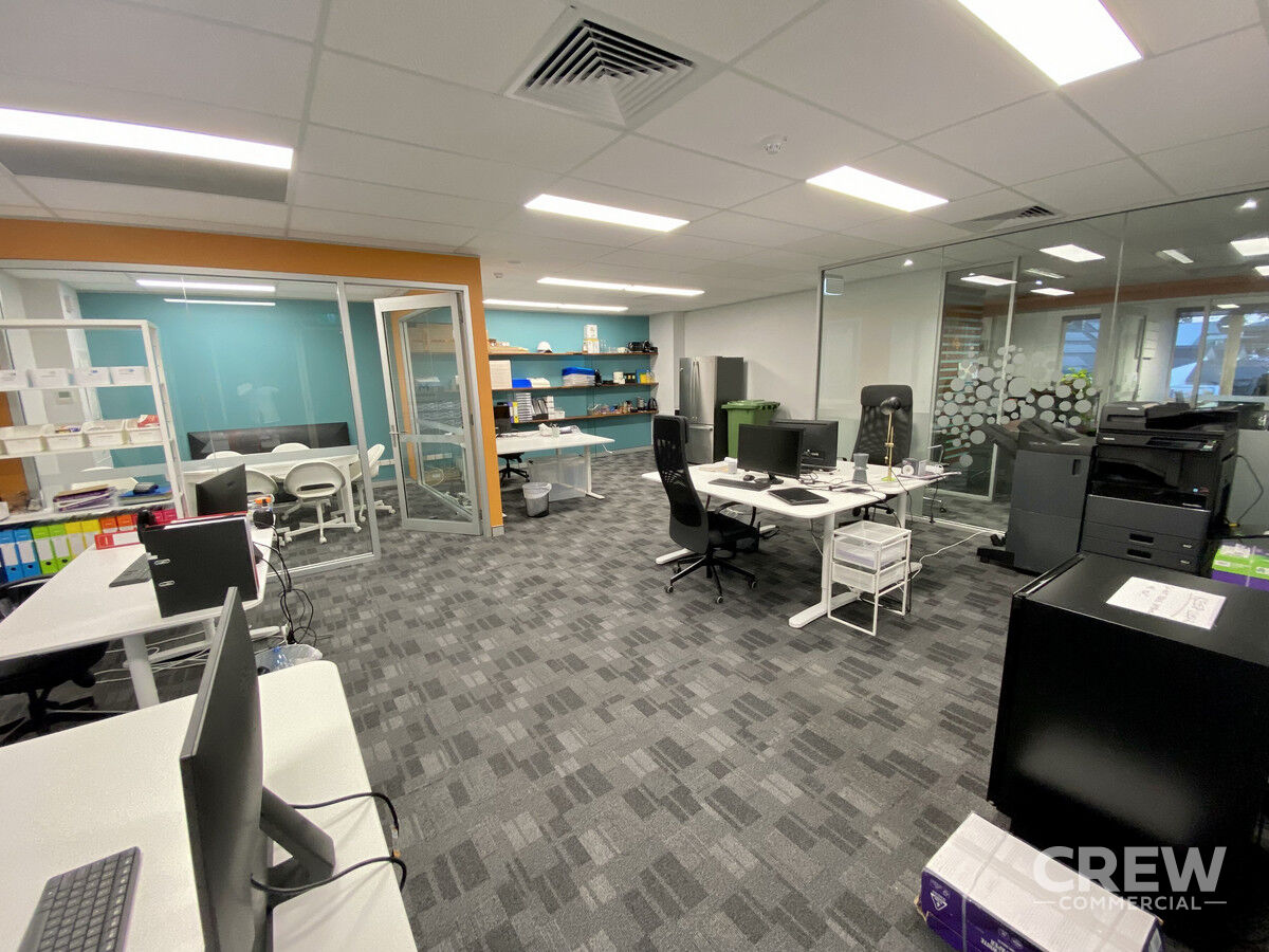 Fitted out office space with exquisite views - Crew Commercial