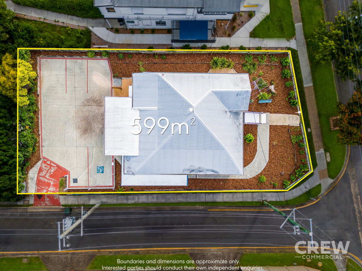 Freestanding commercial office with dual street frontage - Crew Commercial