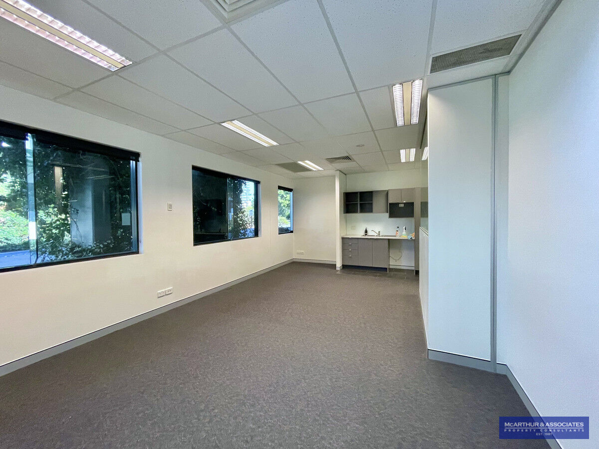 PRIME OFFICE SUITE IN THE HEART OF NORTH LAKES | McArthur & Associates ...