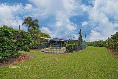 HOBBY FARM WITH AN ABUNDANCE OF WATER - Central Realty Mareeba