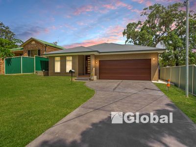 World Class Home Meters From Lake - Global Property