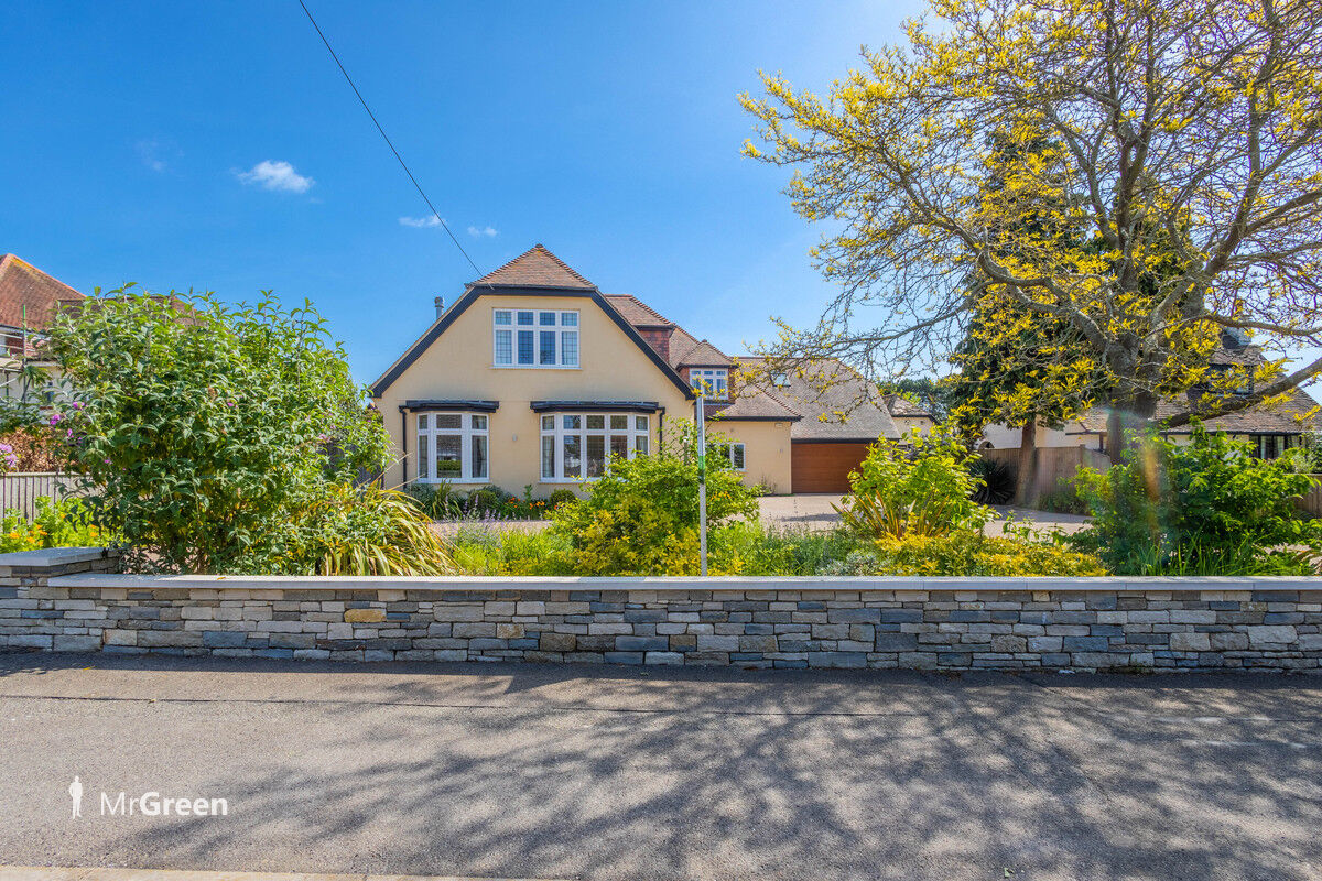 River Way, Christchurch, Dorset, BH23 2QQ - Mr Green Estate Agents