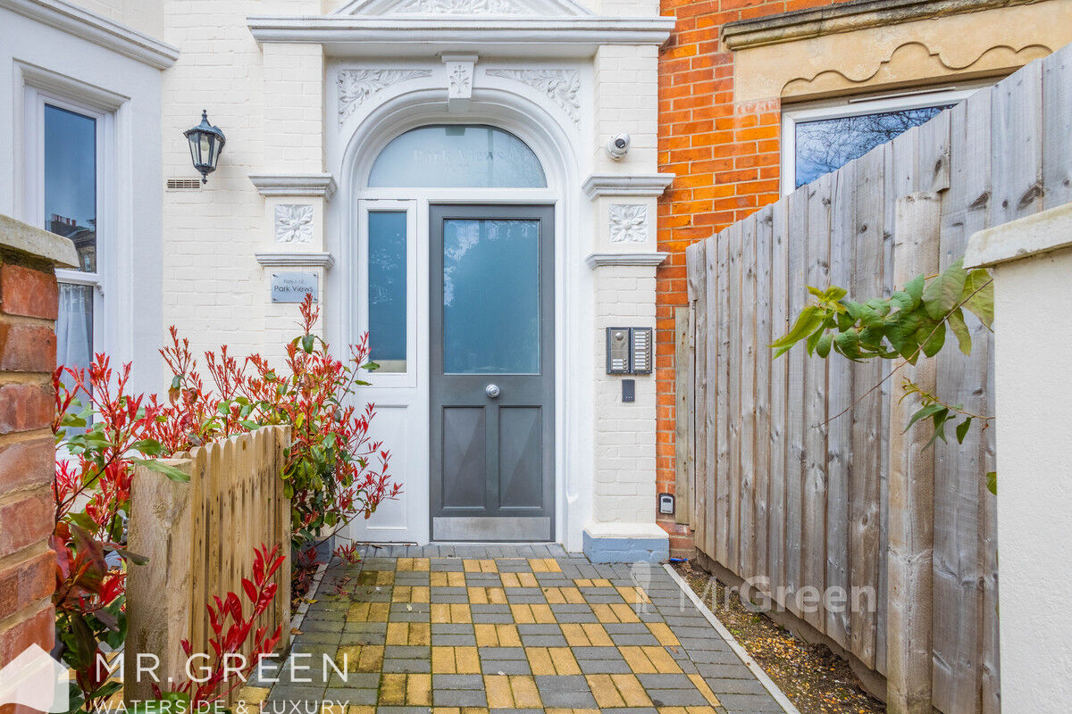 Park Views, The Crescent, Boscombe, Bournemouth, BH1 4EX - Mr Green ...