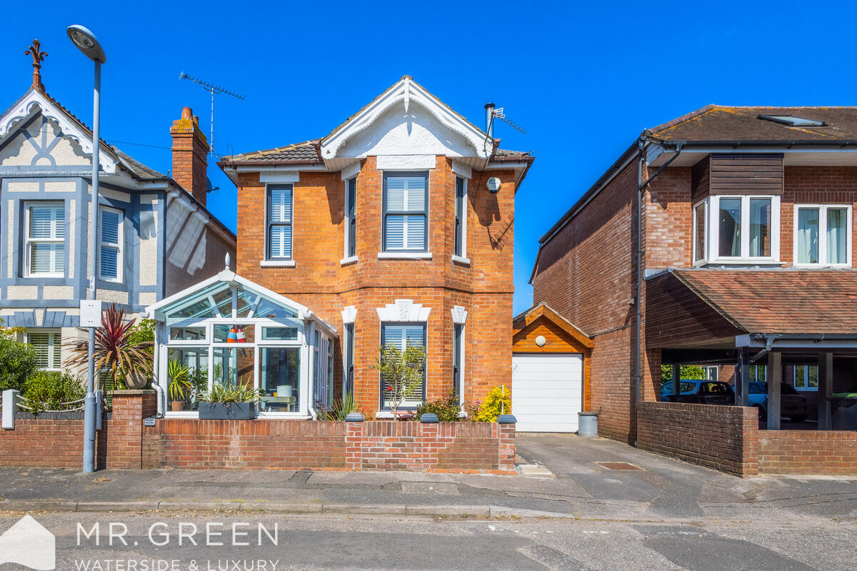 Fairfield, Christchurch, Dorset, BH23 1QX - Mr Green Estate Agents