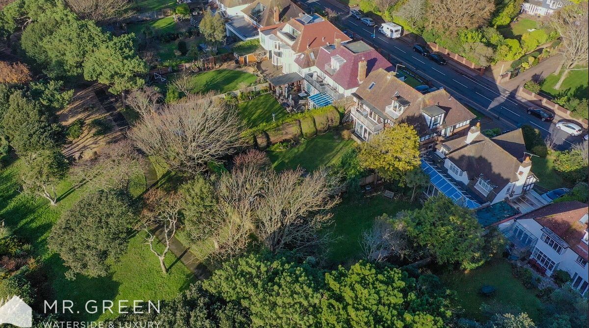 Boscombe Cliff Road, Boscombe Spa, Bournemouth, BH5 1JL - Mr Green ...