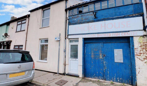 SLICE OF LOWESTOFT HERITAGE a larger than average terraced home in this ...